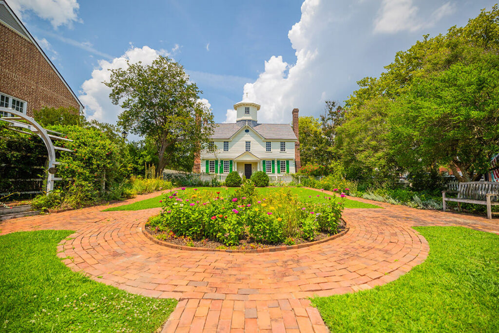 A March Guide to Historic Downtown Edenton | Our State