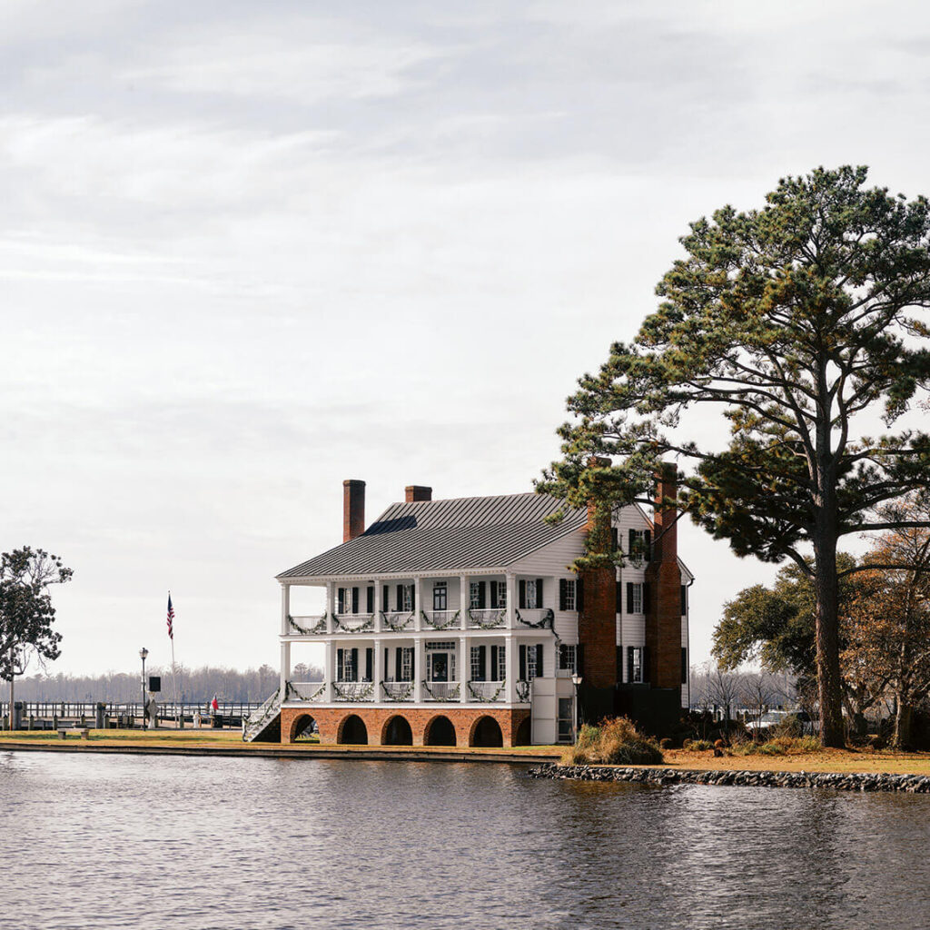 Spreading Light in Edenton | Our State